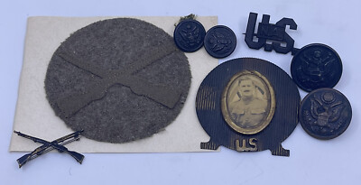 Lot WWI era US Military Buttons Pins Patch Photo Infantry Private 1st ...