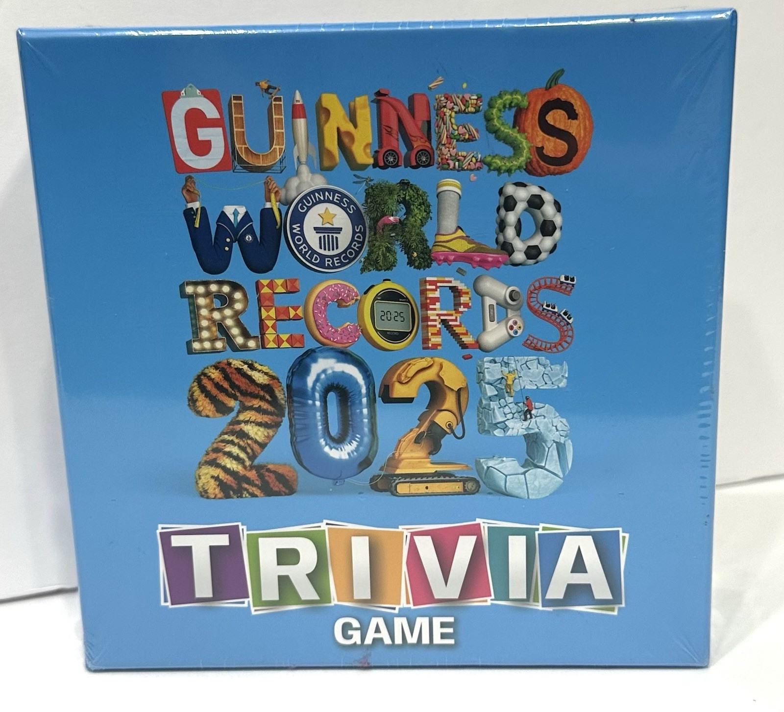 Guinness Book of World Records 2025 Trivia Game for Adults Kids and ...