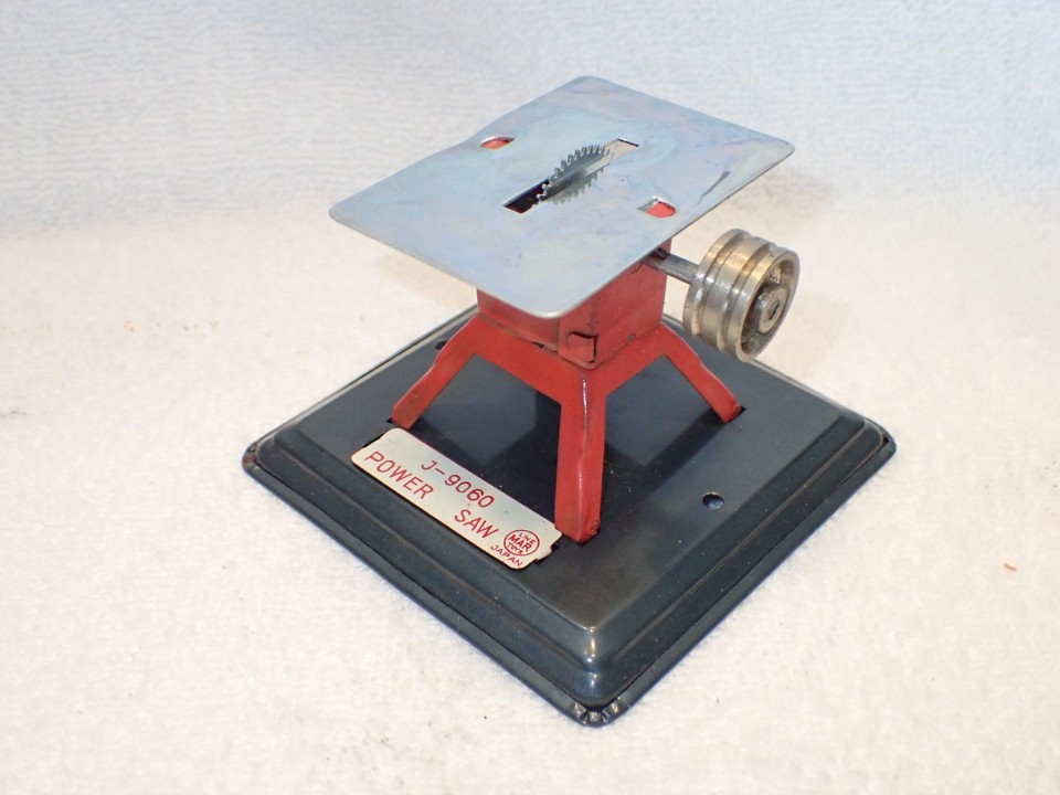 Vintage Marx Toys Vertical Steam Engine J-9010 and accessories in Box ...