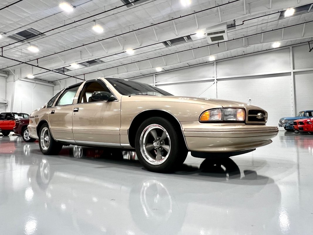 1996 Chevrolet Caprice Car for Sale in Fraser, MI | TimelessRides.com