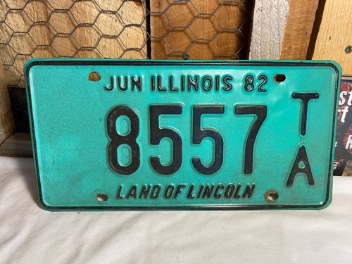 Vintage Illinois ~ Land of Lincoln ~ Single License Plate 8557TA | eBay