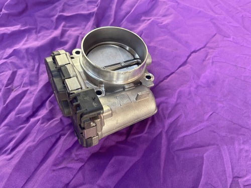 Genuine AMG C63s Mercedes OEM throttle body A2761410125 M177 C63s W205 ...