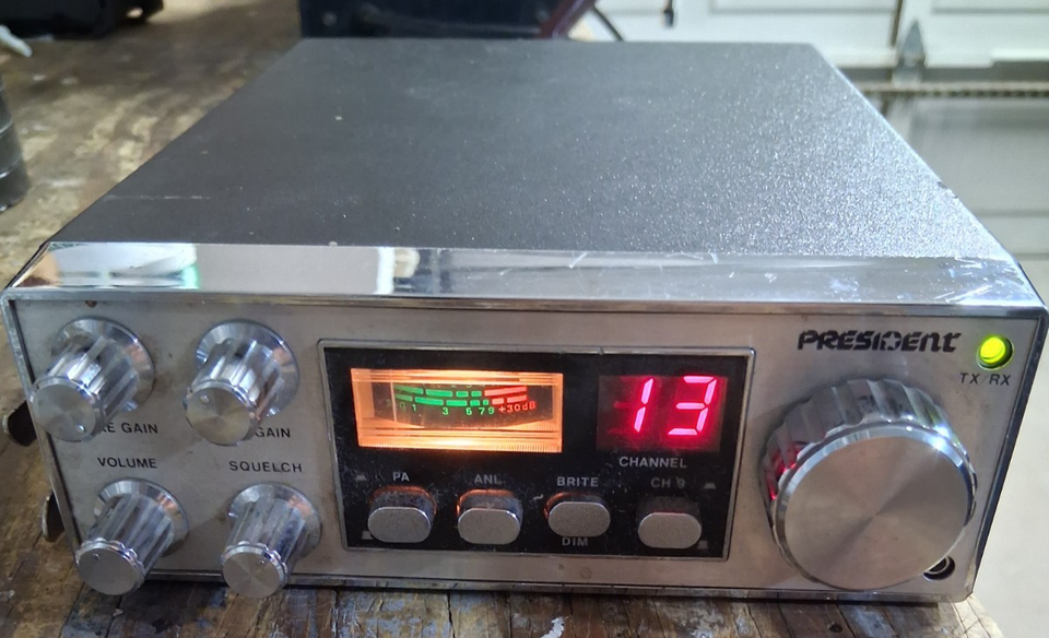 President AX 44 - 40 Channel Mobile CB Radio, With A Microphone | eBay