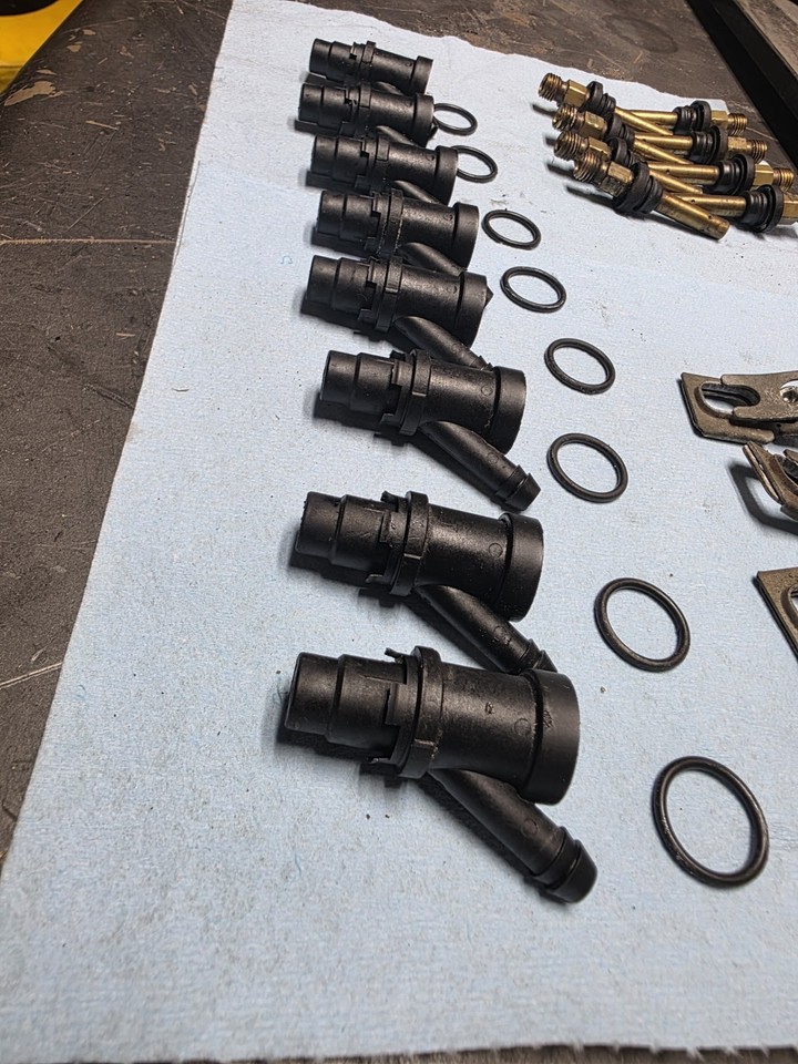 MERCEDES FUEL INJECTOR SET KIT W107 W126 380SL 380SLC 380SEL 500SEL ...