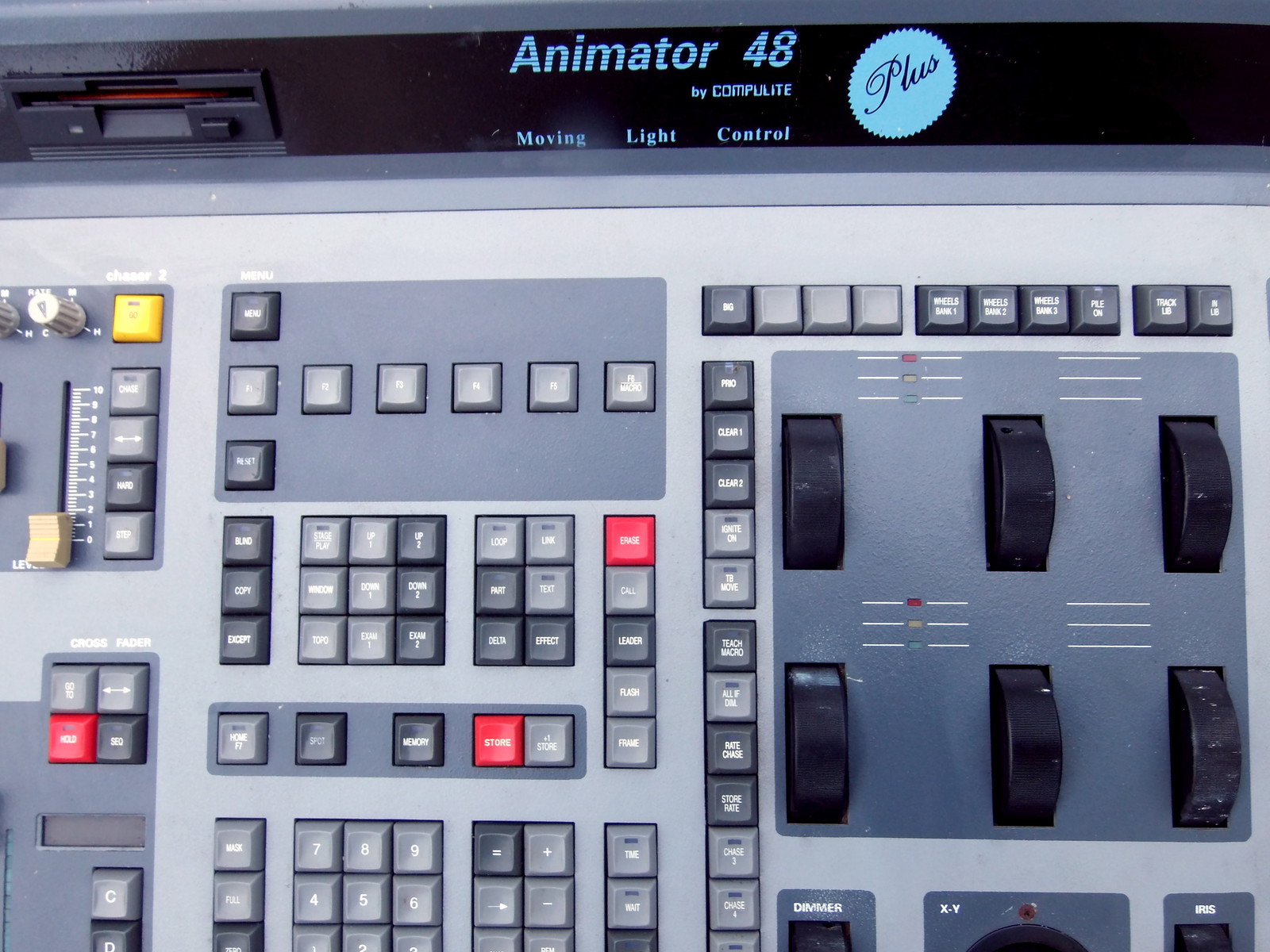 IMPORTANTE CONSOLE LUMIERE SPECTACLE COMPULITE ANIMATOR 48 PLUS / DMX ...