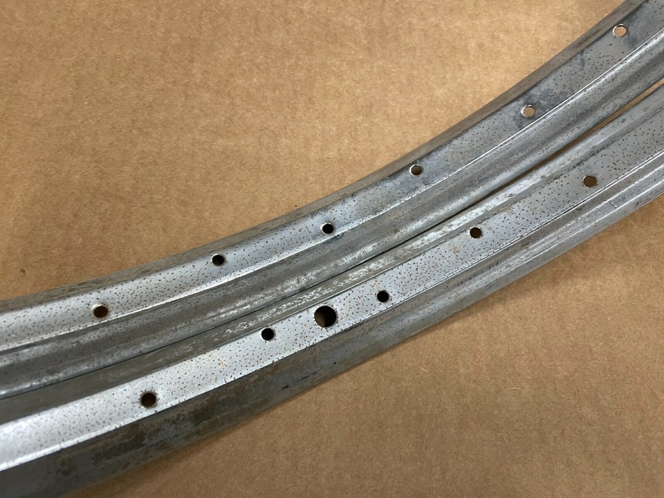 Vintage 26" Balloon Tire Bicycle Drop Center Rims Shelby Elgin Schwinn ...