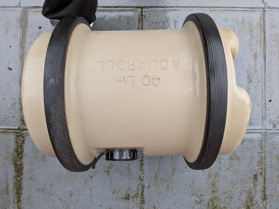 40L AQUAROLL - AQUA ROLL CARAVAN FRESH WATER CARRIER - METAL HANDLE ...