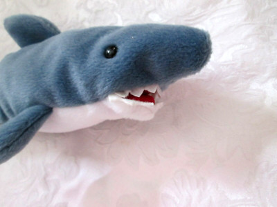 CRUNCH THE SHARK BEANIE BABY-RARE-RETIRED MINT CONDITION 1996 TAG ...