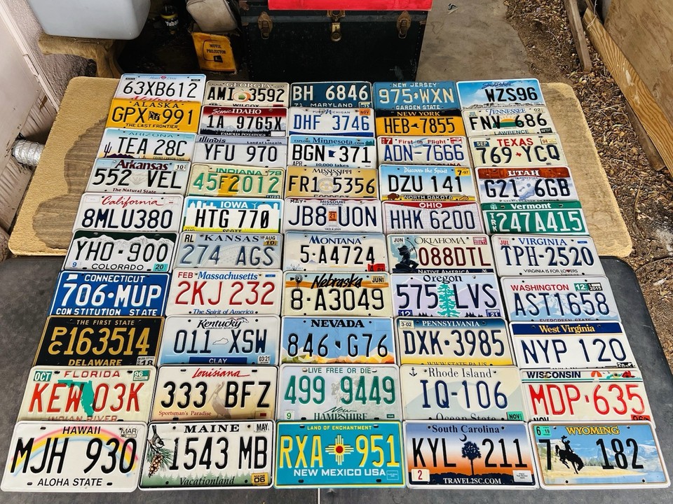 LOT OF 50 COMPLETE SET OF ALL UNITED STATES LICENSE PLATES——CHECK IT ...