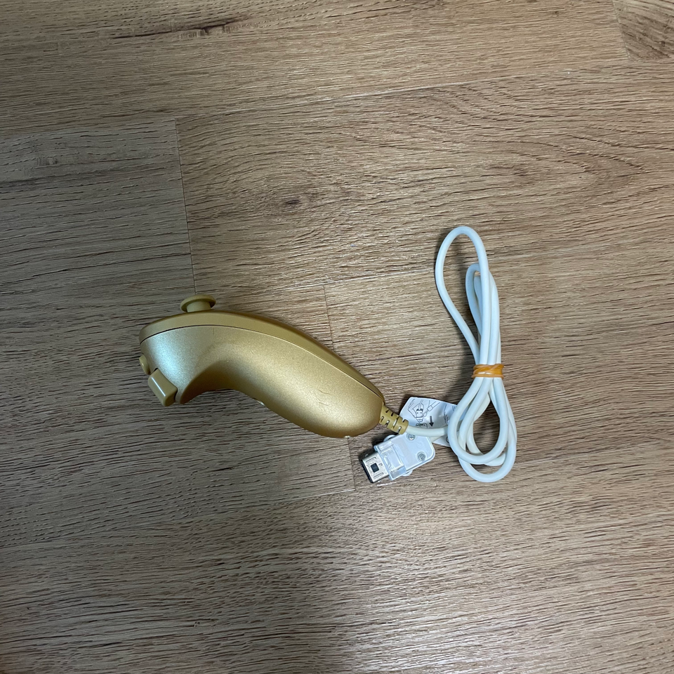 RARE Club Nintendo Wii Golden Nunchuk Nunchuck Japan Gold Controll | eBay