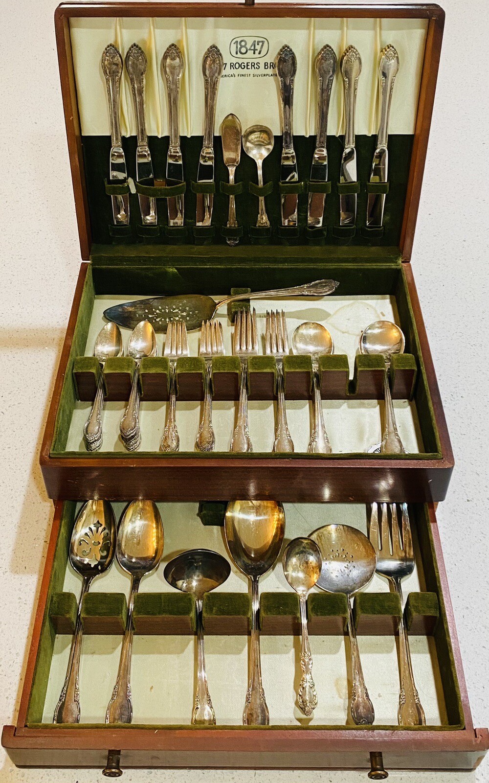 1847 Rogers Bros Americas Finest Silverplate 57pcs Silverware Flatware ...