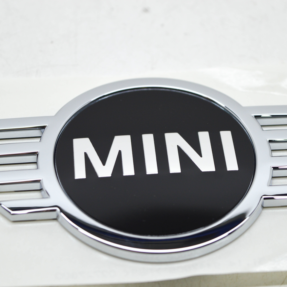 NEW MINI CLUBMAN F54 FRONT BONNET HOOD BADGE 51149447806 ORIGINAL | eBay