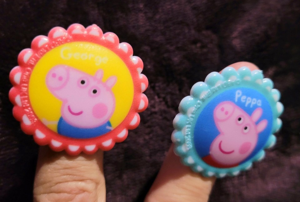 Peppa Pig And George Childrens Plastic Rings Set (2 rings) One UK Ltd ...