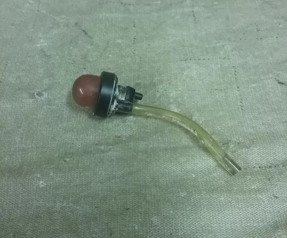 Genuine Poulan Small Fuel Line w/Snap-in Purge Bulb 530069247/530047721 ...