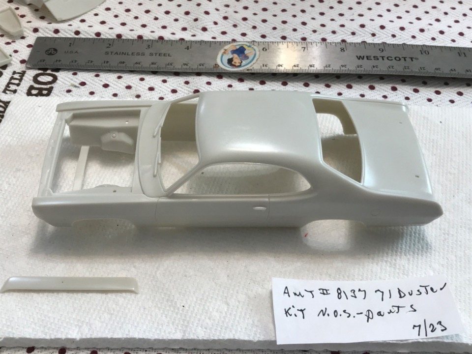 AMT 1/25 VINTAGE # 8437 1971 DUSTER 340 BODY N.O.S. | eBay