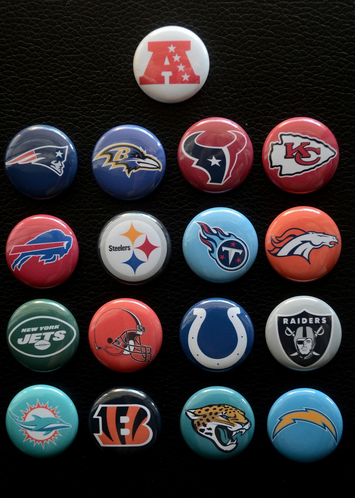NFL Team Magnet Set (All Teams) - 1 1/2" (Set of 35 Magnets) | eBay