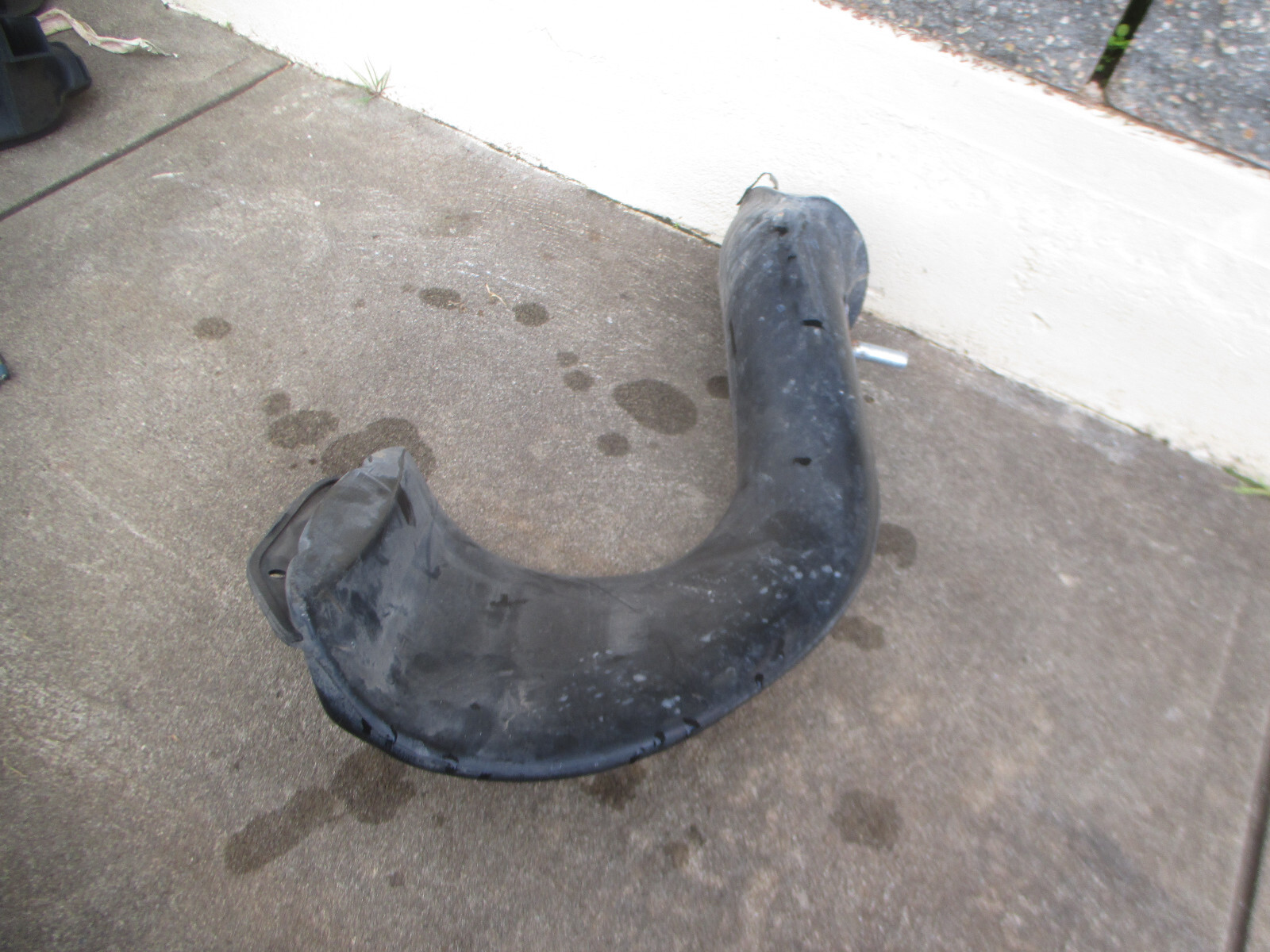 Holden Commodore VT VX air intake tube duct | eBay