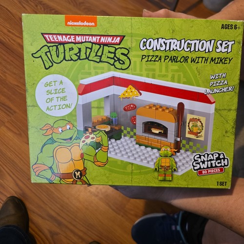 Teenage Mutant Ninja Turtles Snap & Switch Pizza Parlor Construction ...