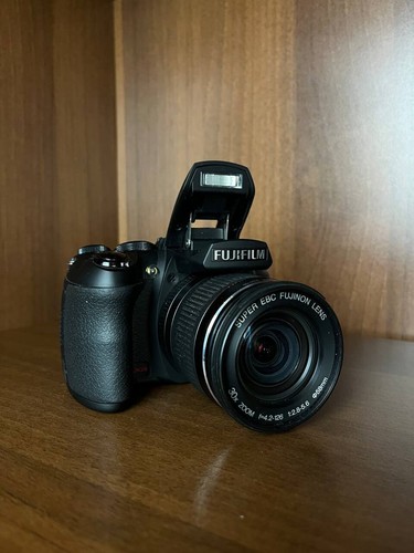 Fujifilm FinePix HS20EXR D-SLR style Digital Bridge Camera 30x 24-720mm ...