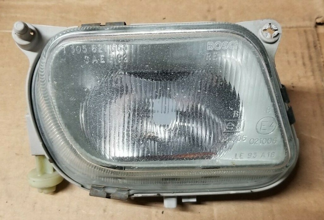 Mercedes W210 Fog Light E320 E430 E300 Right Passenger 2108200256 ...