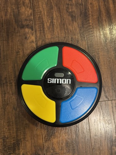 Simon Says Memory Game Working Lights Sounds Handheld Electronic Toy ...