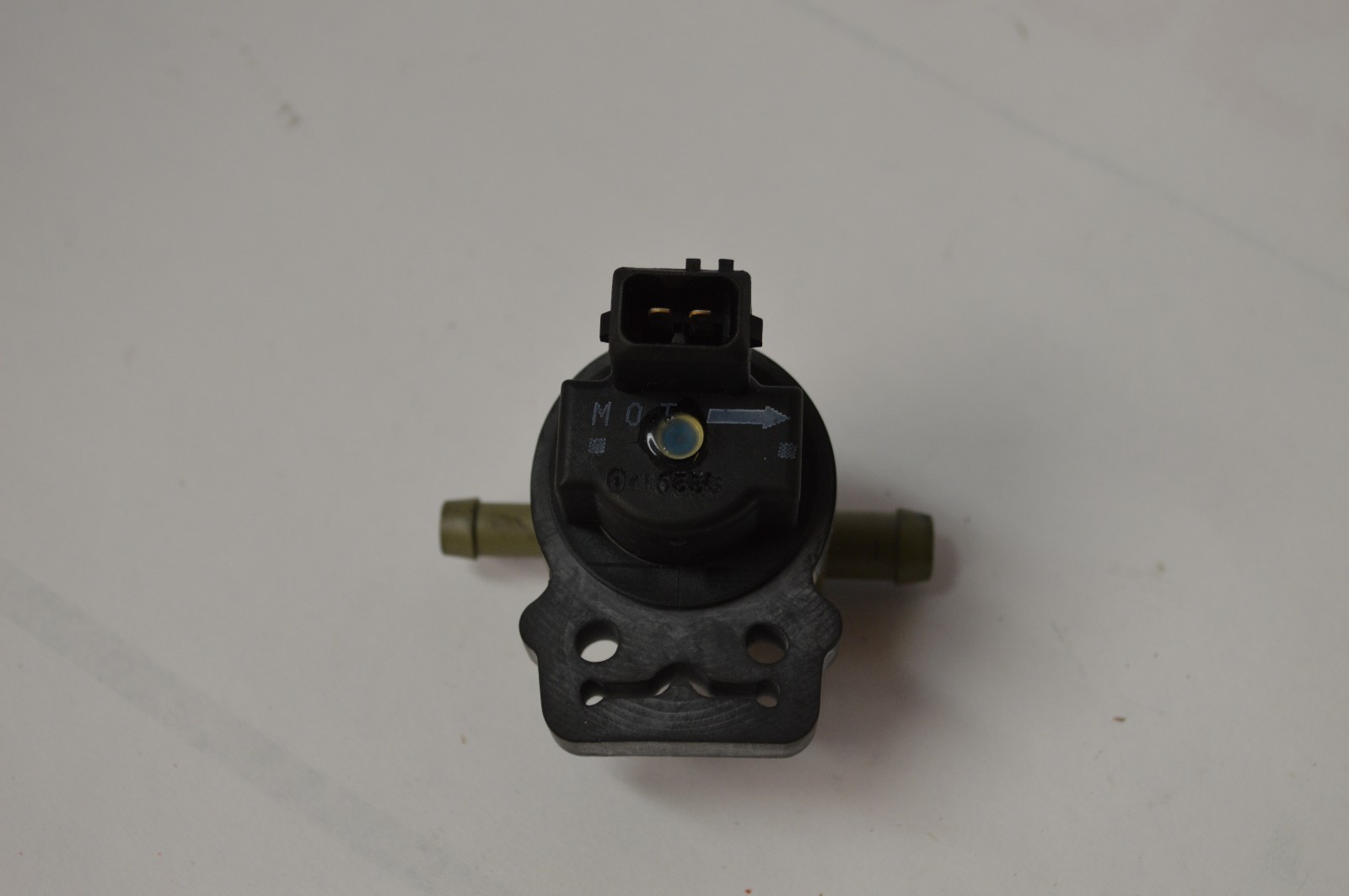 0004703793 Oem Mercedes Benz Crank Case Vent Valve | eBay