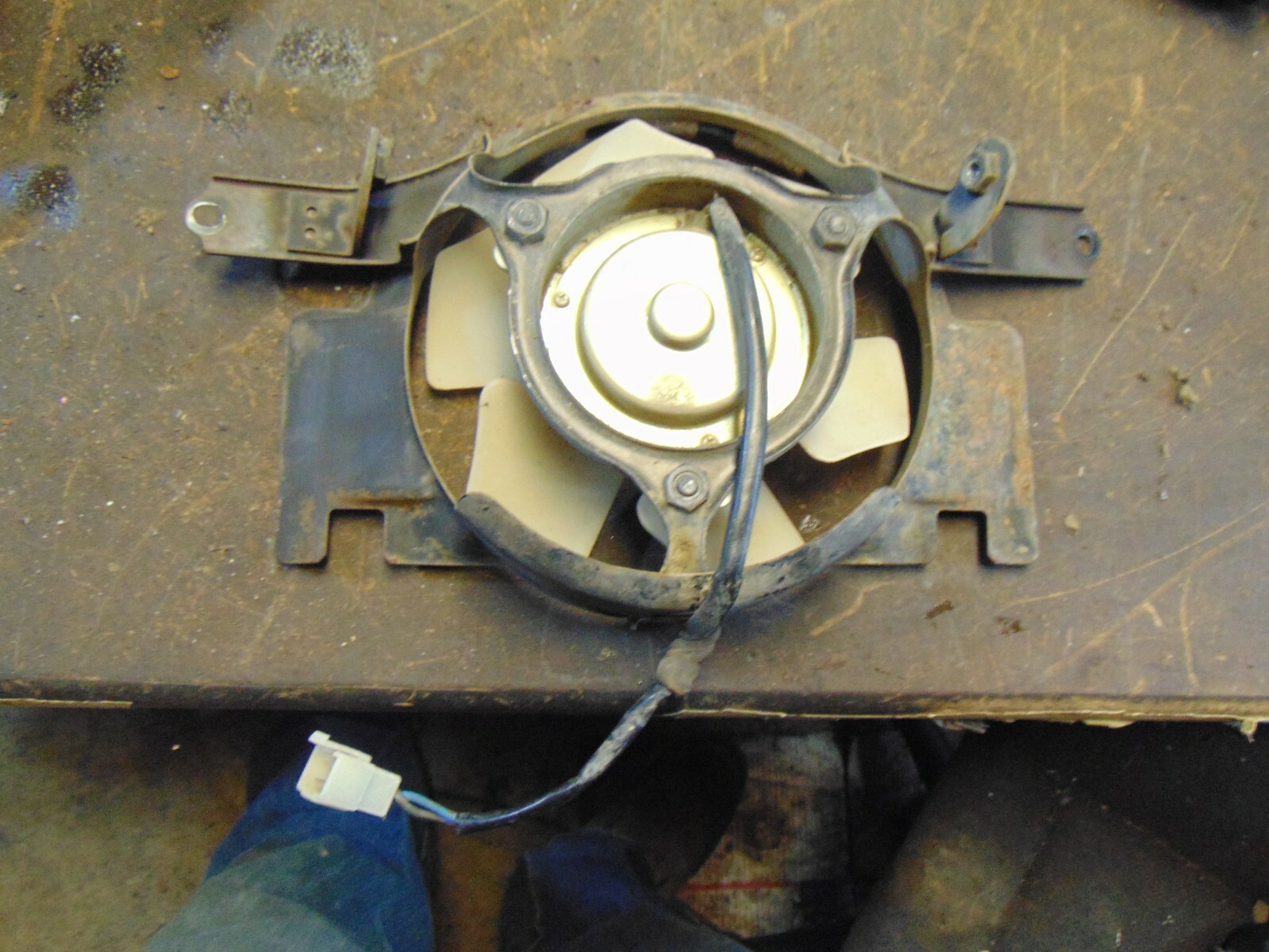 1983 - 1986 1984 Honda VF1100 VF 1100 V65 Sabre Radiator Cooling Fan | eBay