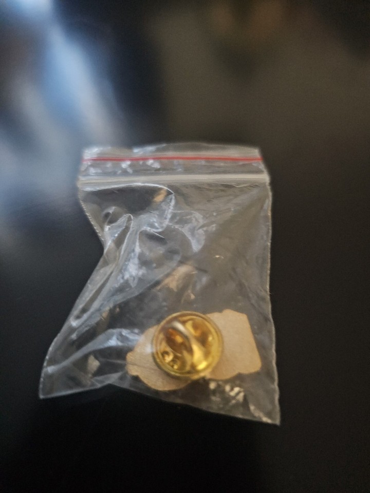 London Underground Celebrating 150 Years PiN Badge Very Collectible And ...