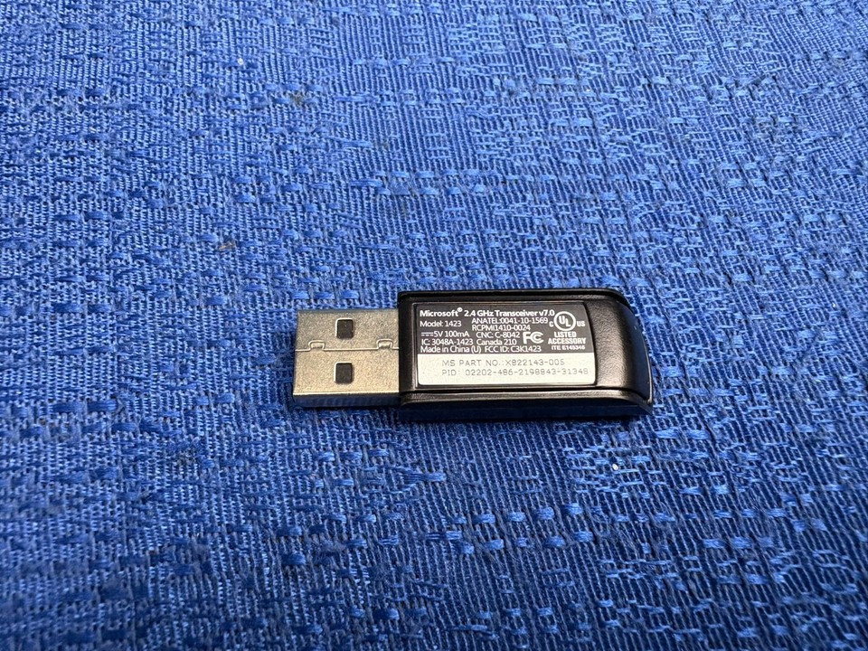 Microsoft 2.4GHz Transceiver v7.0 Model 1423 USB Receiver Dongle ...