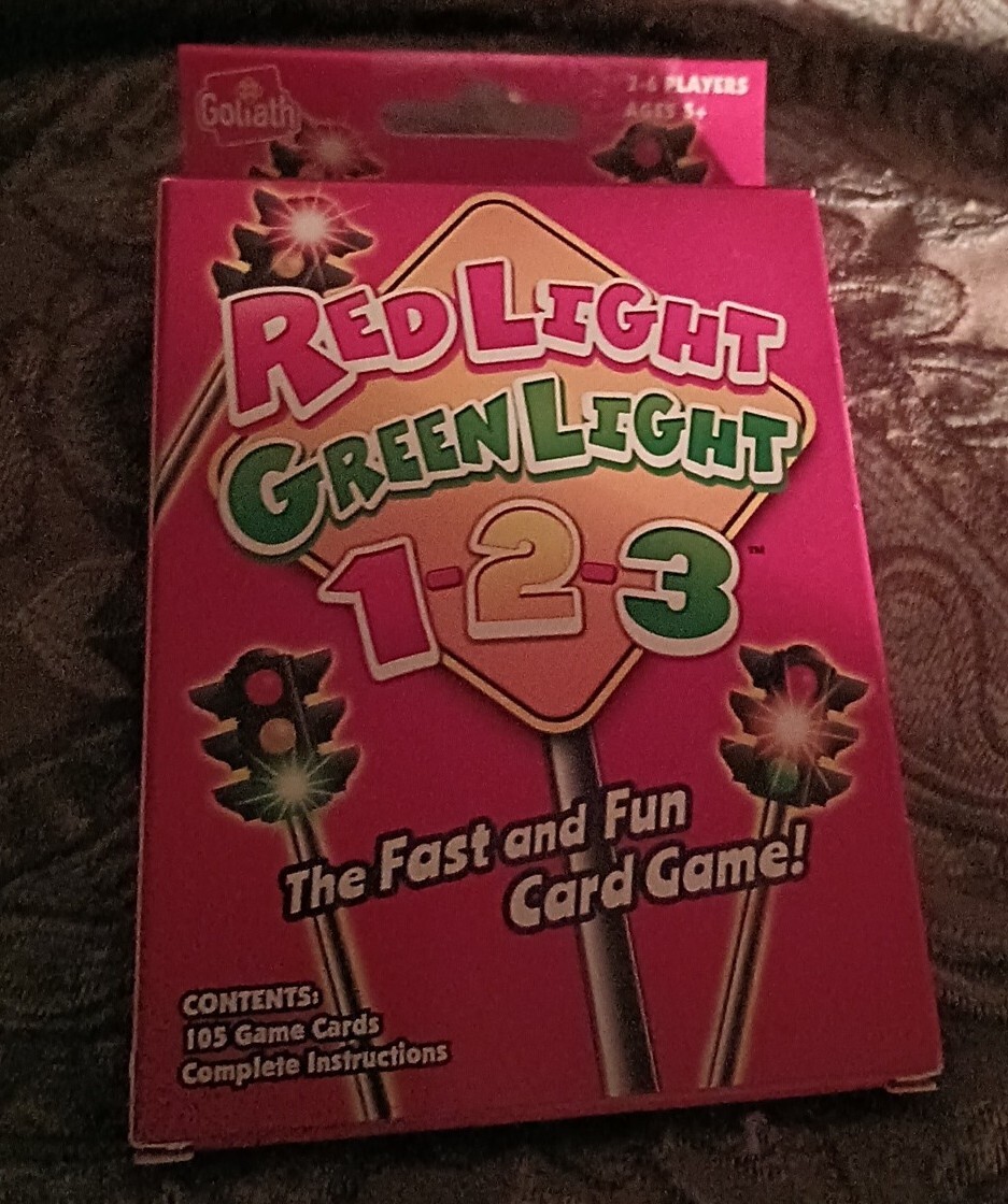 Red Light Green Light, 1-2-3 the Fast and Fun Card Game, Children Ages ...