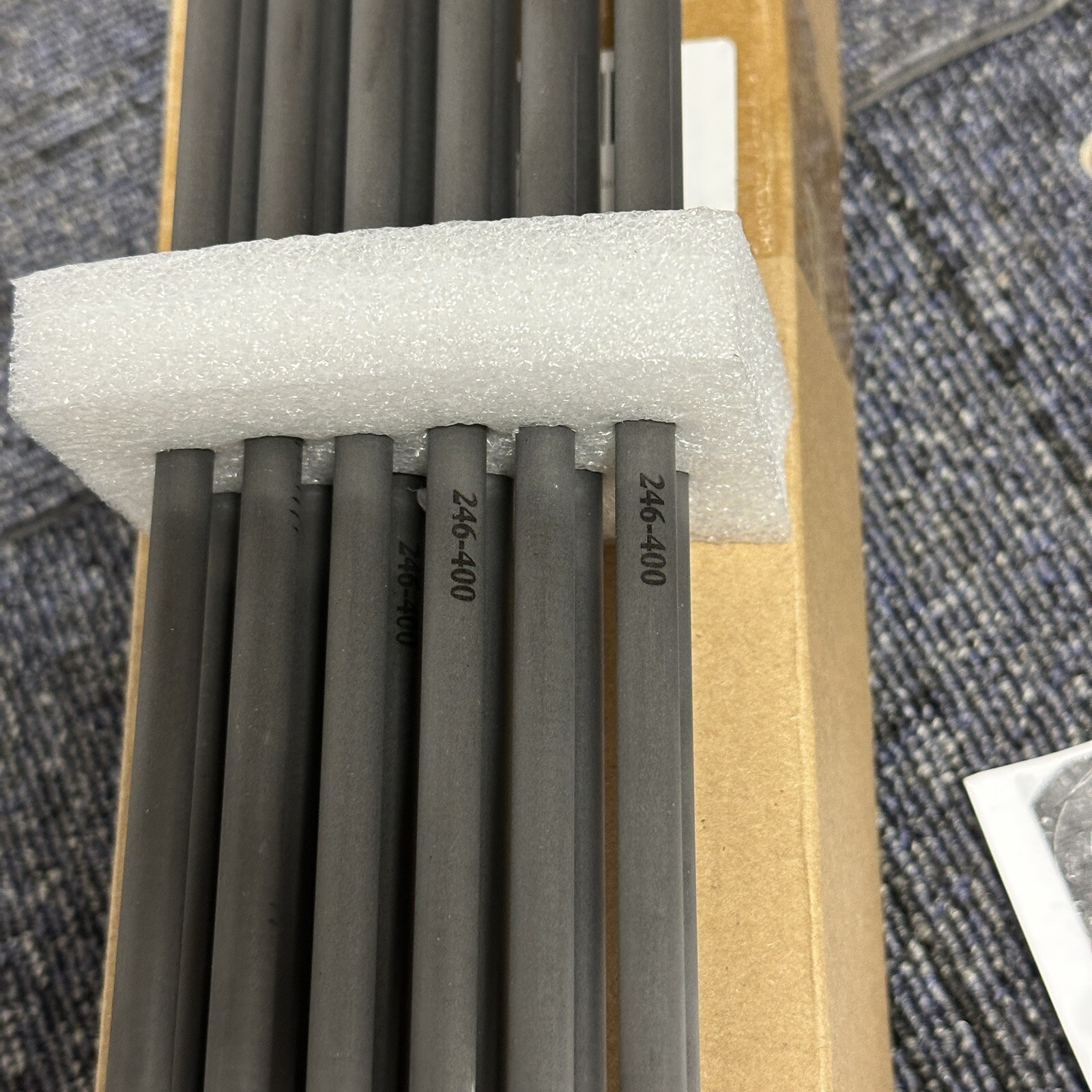 (QTY 12) Archery Carbon Arrows 400 Spine 100 Grain Points 30” Red ...