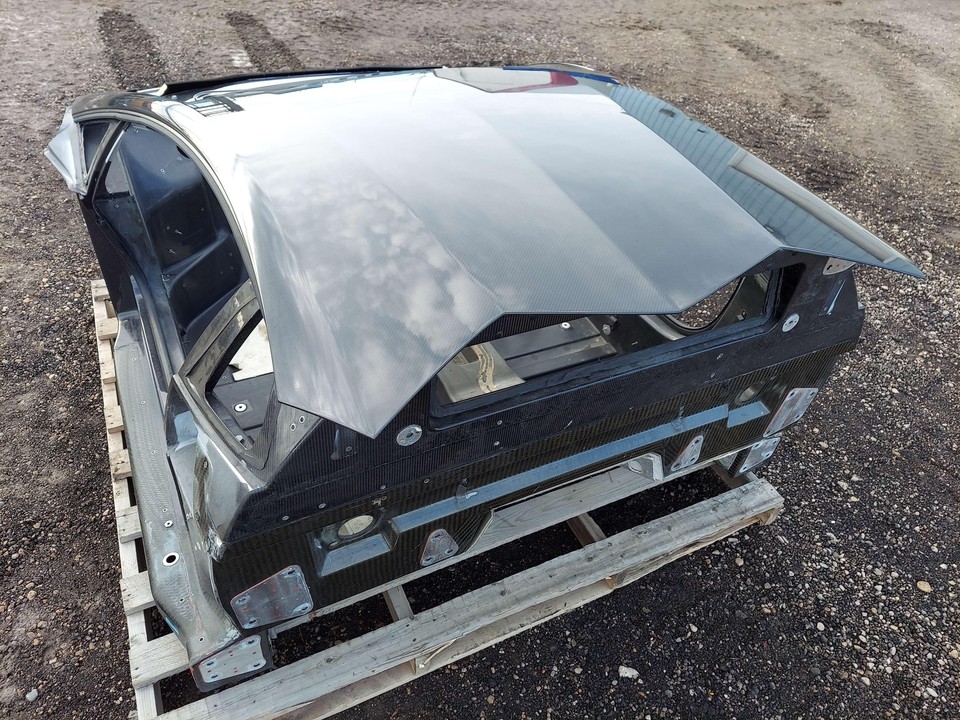 2018 LAMBORGHINI AVENTADOR S LP740-4 CARBON FIBER BODY SHELL | eBay