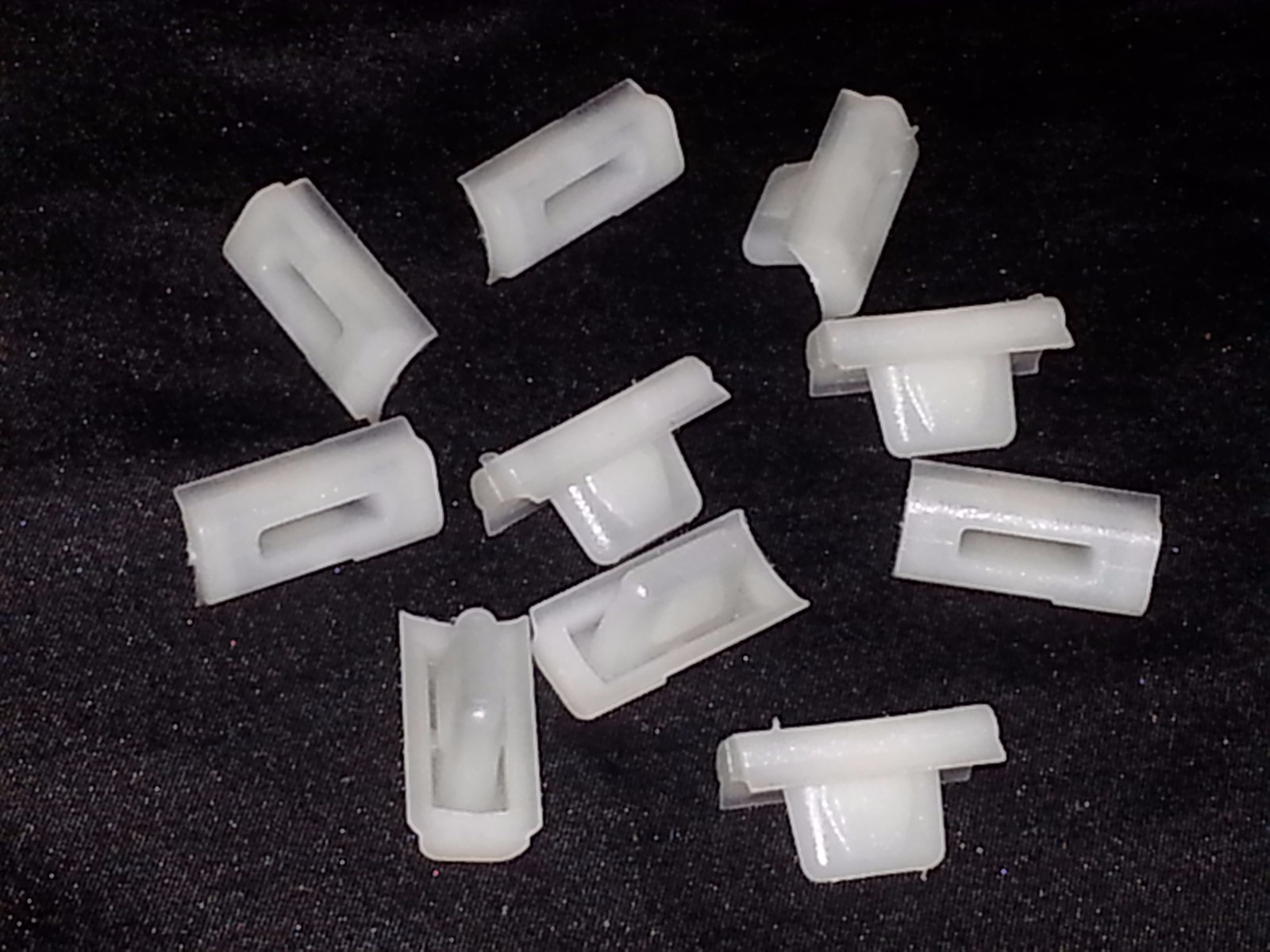 62-70 GM Body Side Belt Moulding Molding Trim Clips Bushings Retainers ...
