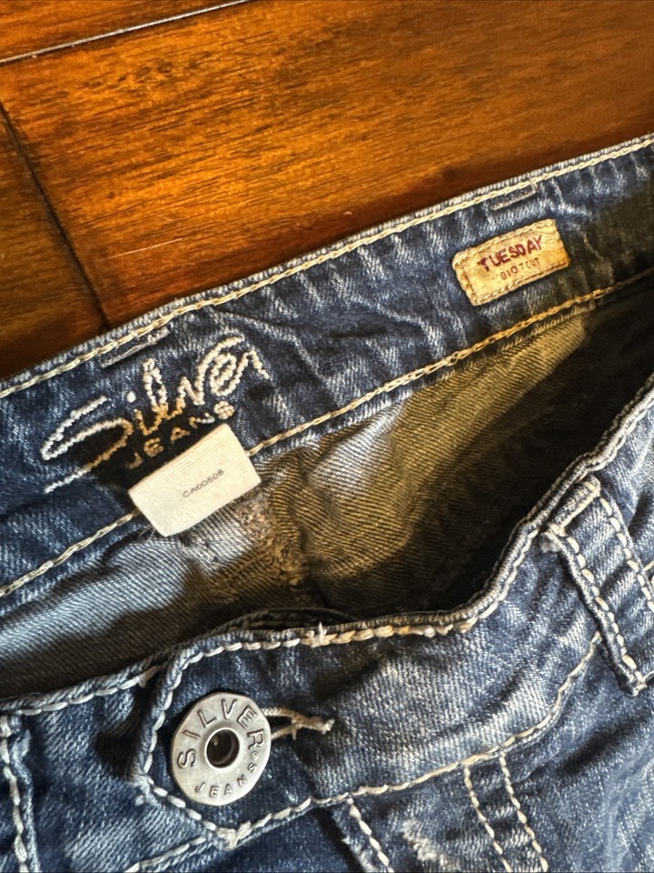 Silver Jeans Co Tuesday Bootcut Women’s W32 L31 Blue Denim Distressed ...