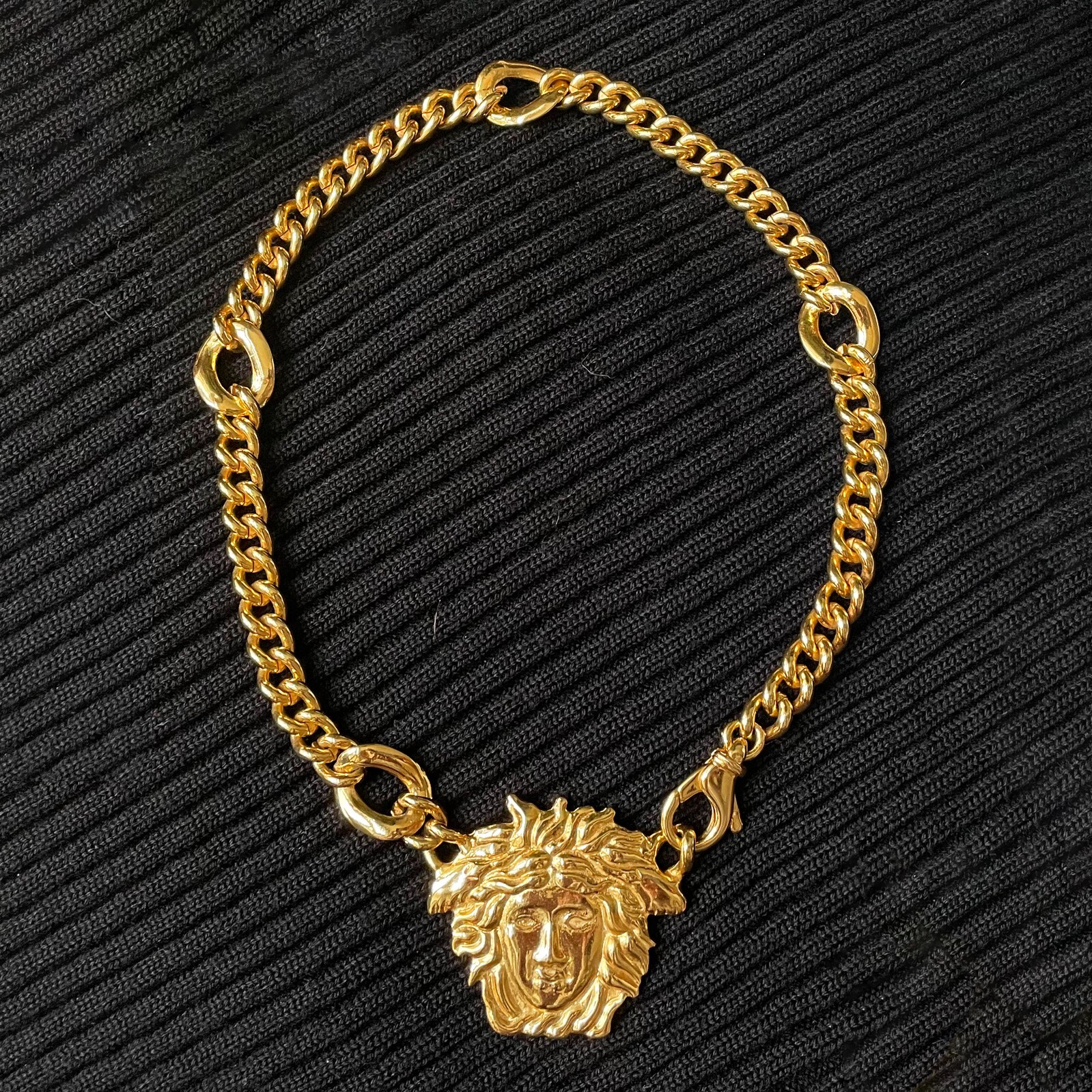 GIANNI VERSACE chain necklace w/ Medusa head from S/S… - Gem