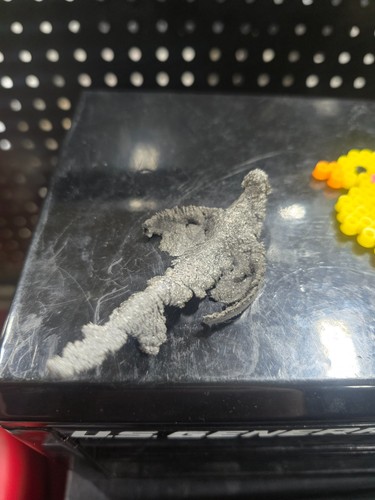 Pokemons Charizard. "Slagzard" made by accident, cheeto sold for $80k ...