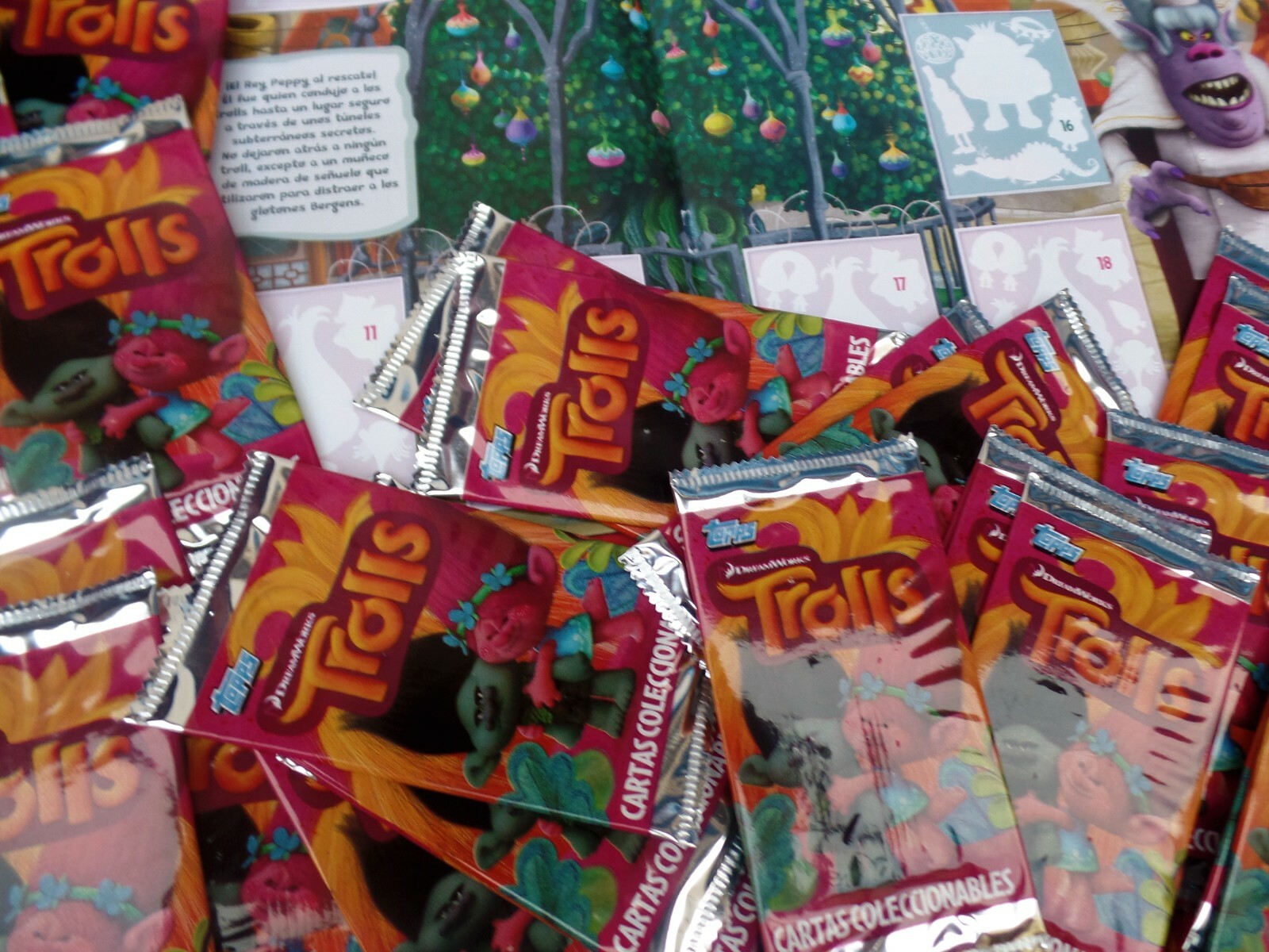 Trolls All the cards to complete Album, Plus 40 packs of Trading Cards ...