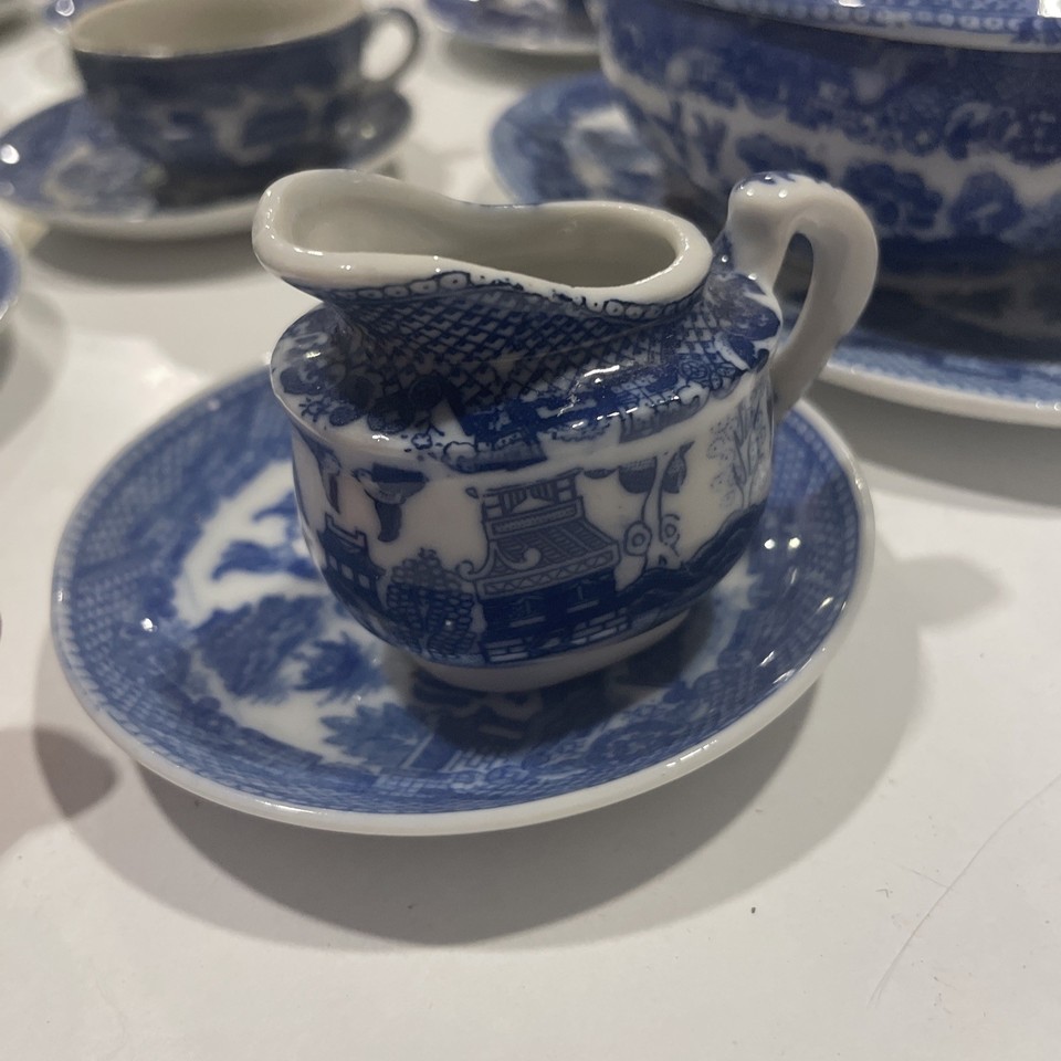 Vintage Mini Blue Willow Pattern Doll 28PC Tea Set | eBay