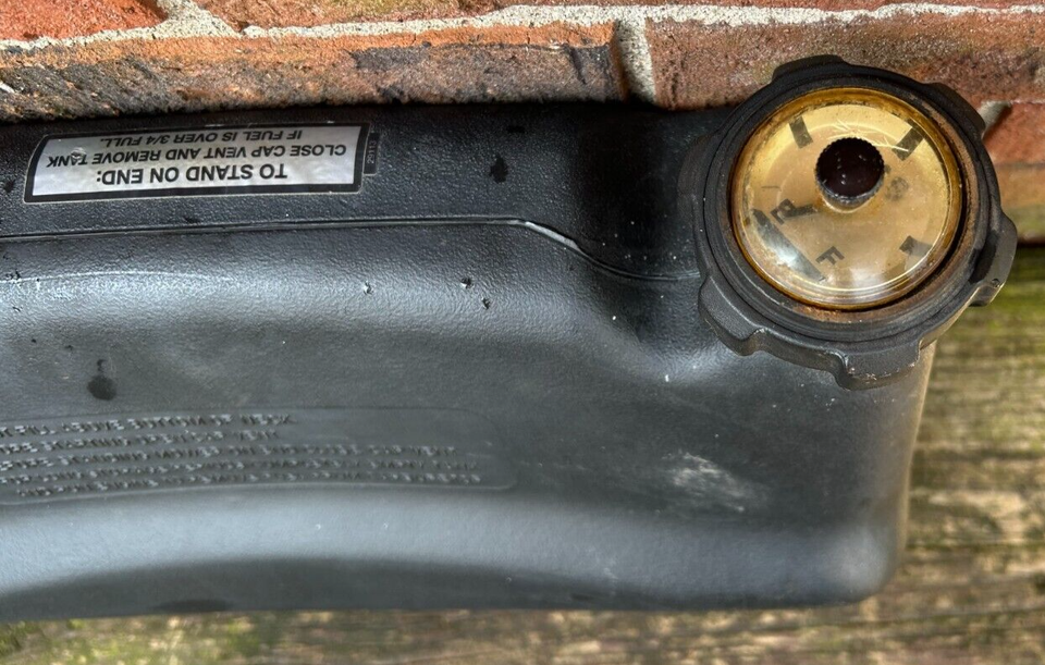 Snapper Hi-Vac 33 - 33" Fuel Tank 7052435YP w. Gauge 7019377YP | eBay