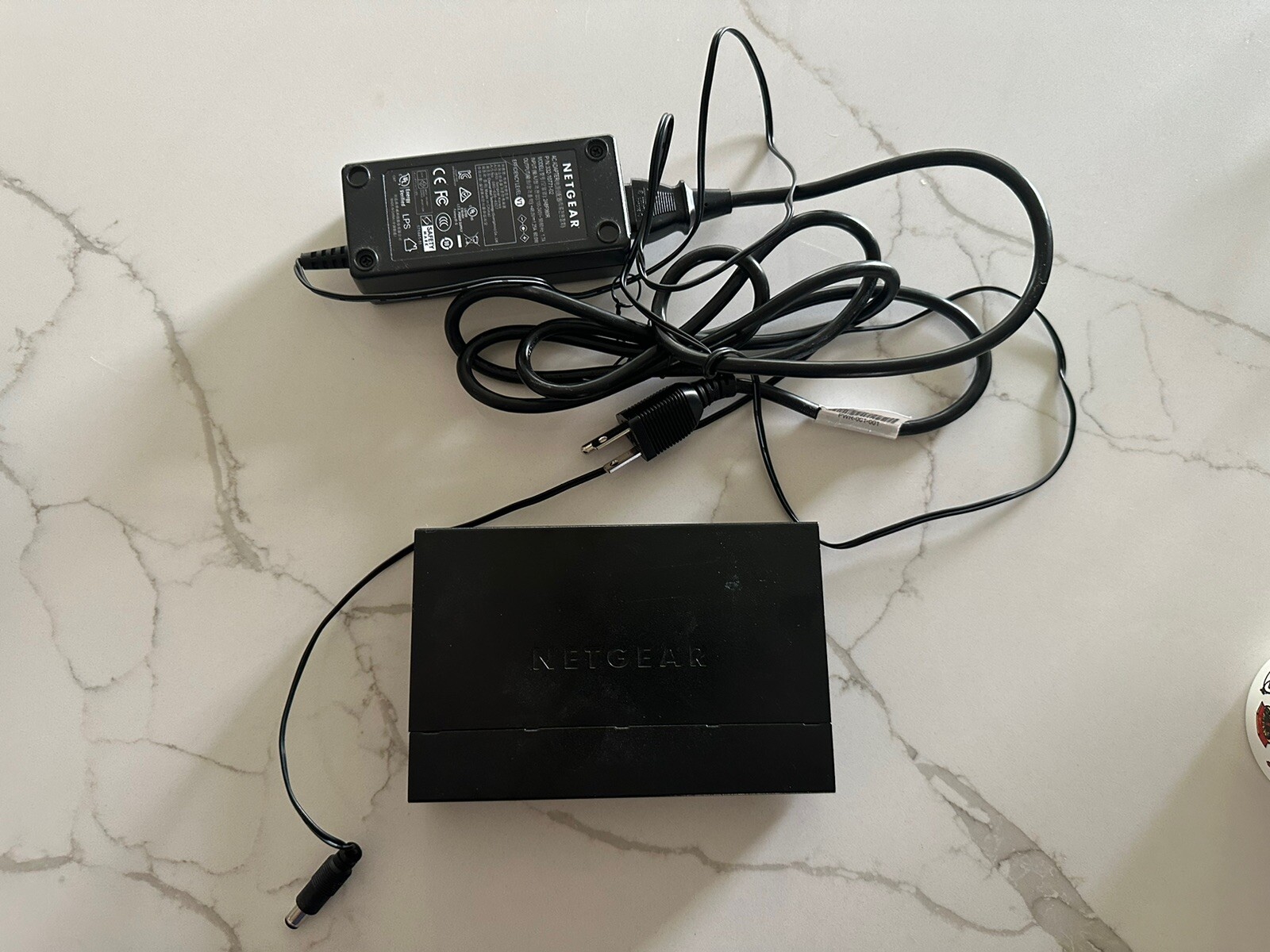 NETGEAR GS308P 8-Port Gigabit Ethernet Unmanaged Switch with 4-Ports ...