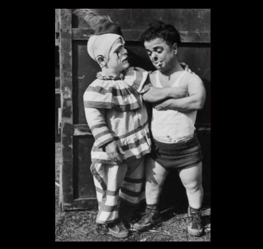 Vintage Circus Clown Midget Dwarf PHOTO Circus Freak Sideshow Halloween ...