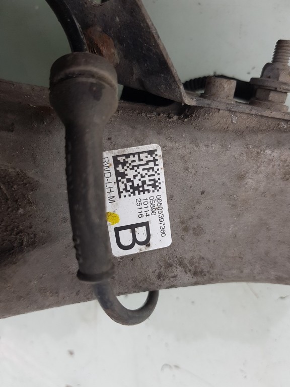 ACHSSCHENKEL LINKS VORNE Alfa Romeo Giulia (952) 2017 50573388 / ...