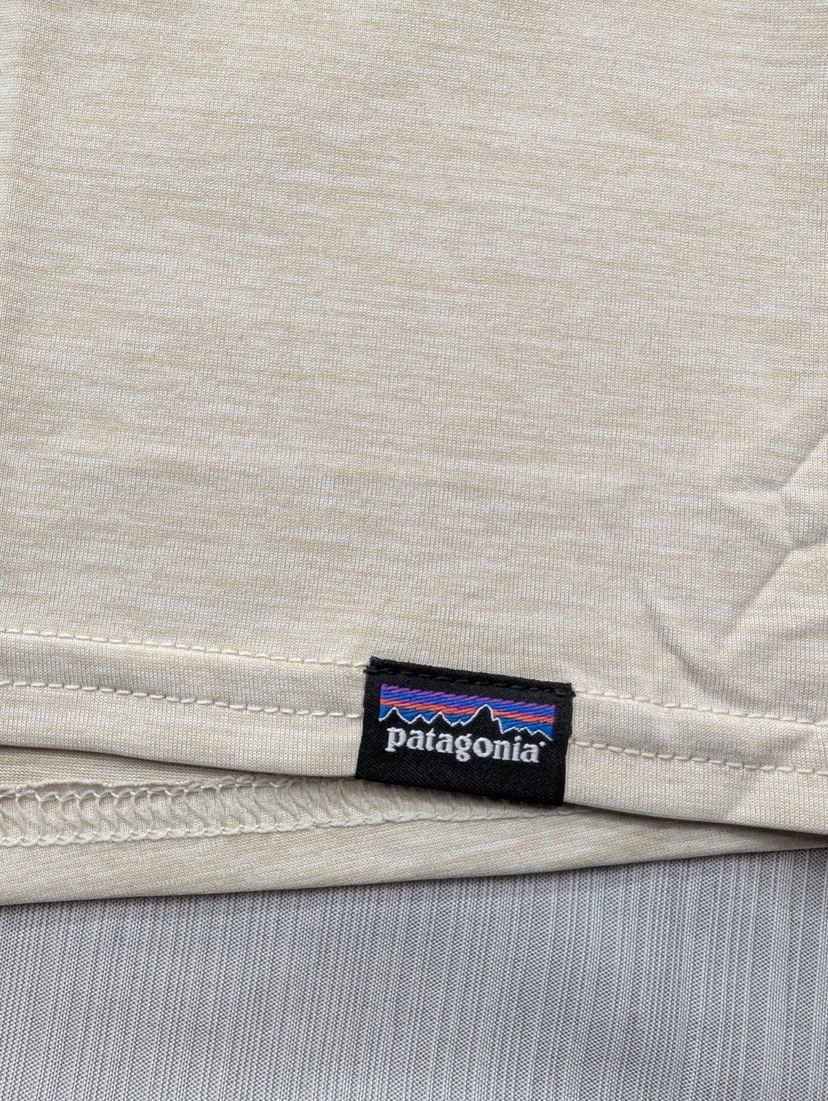New Patagonia Womens Capilene Cool HEIQ Mint Odor Control Sz Large | eBay
