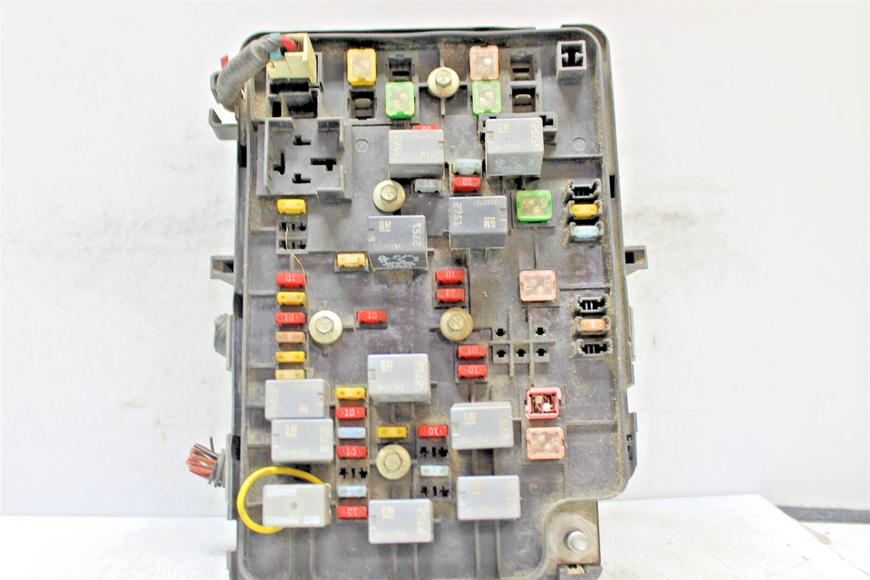 25894223 Chevrolet Cobalt 2008-2010 Fuse Box Relay Junction Unit 1o8 ...