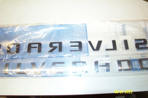 GM 15129652 2007-2013 CHEVROLET SILVERADO EMBLEM DOOR & TAILGATE OEM ...