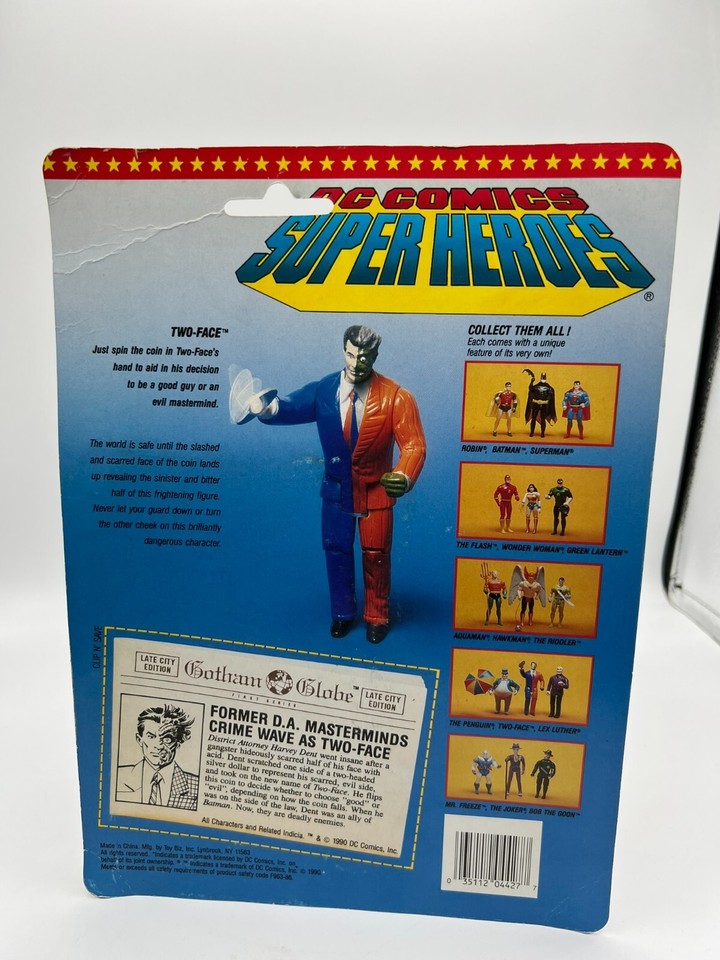 DC Comics Super Heroes Two-Face Batman Coin Flipping Action Figure Toy ...