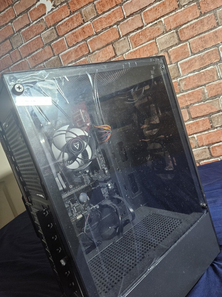 Old PC Starter PC Either Use For Low Level Games Or Work. Pre Built ...