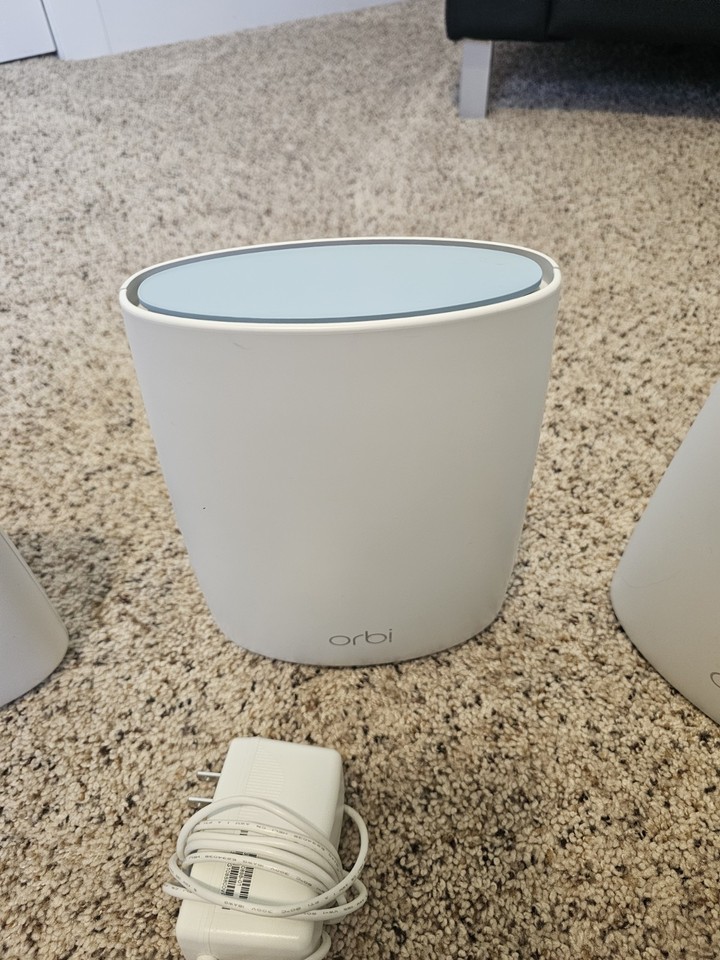 Working Netgear Orbi RBR50 Wi-Fi Router bundle with 2 Satellites + 1 ...