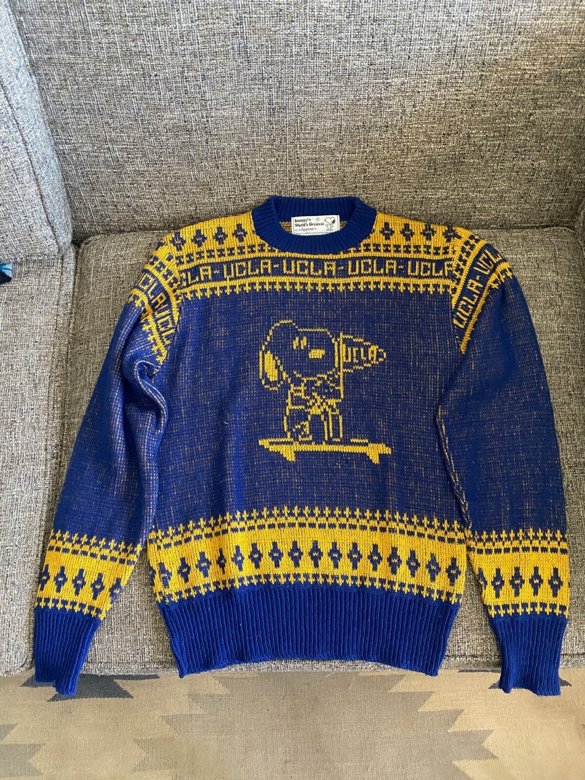 Rare Men's Vintage Arrow Snoopy Peanuts UCLA Bruins B… - Gem