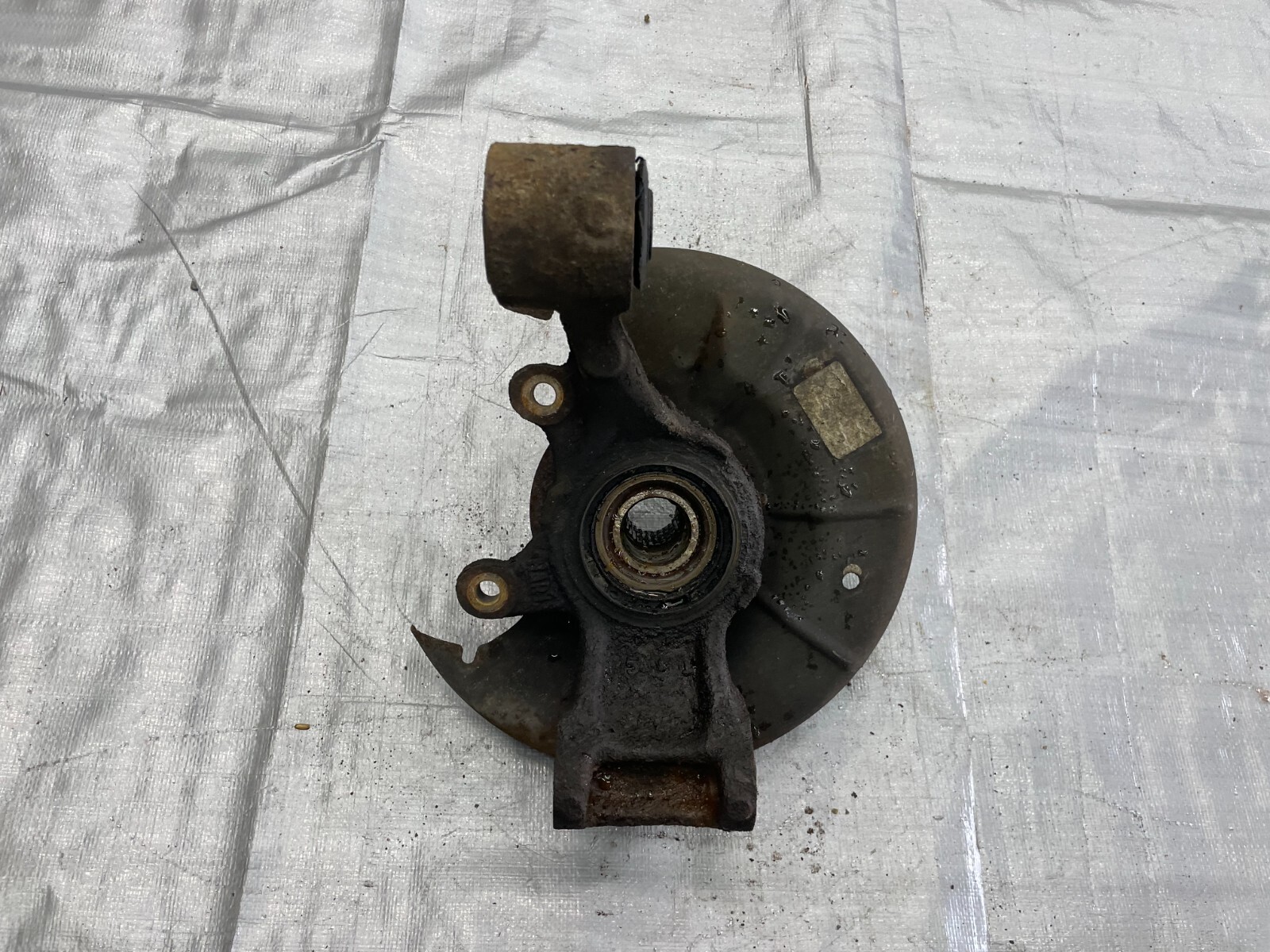 90-93 Mazda Miata / Rear Spindle Knuckle / Passenger Side / NO ABS ...